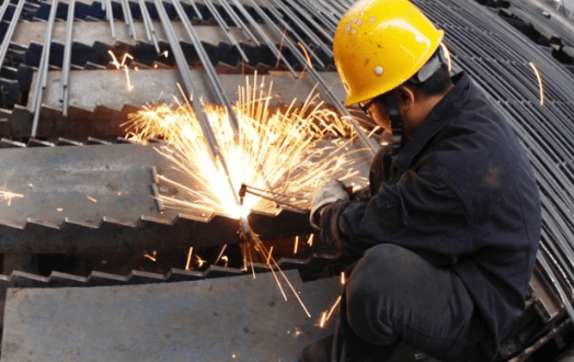 Empresa contrata Serralheiro – Empregos ES